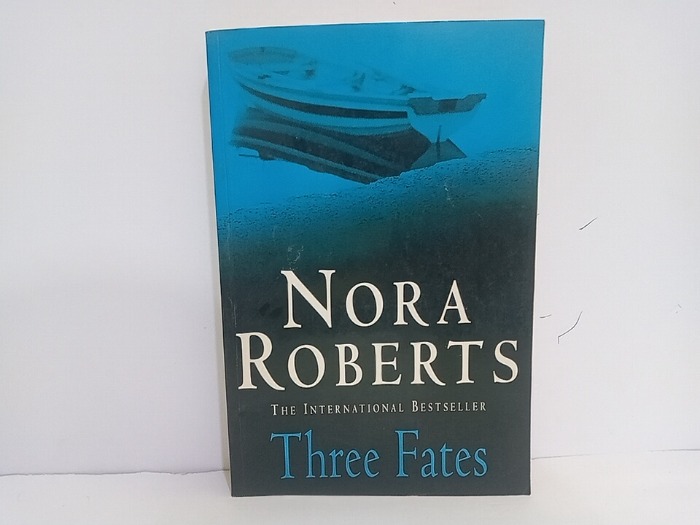 NORA ROBERTS
